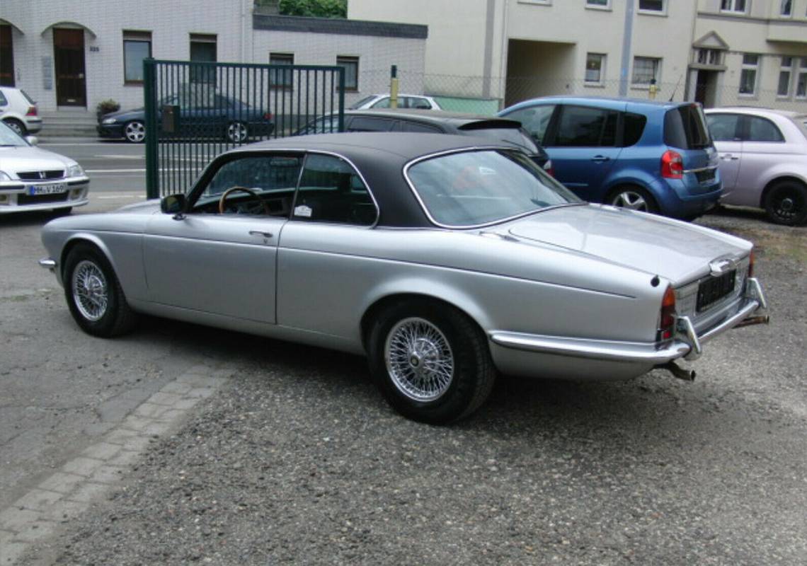 JAGUAR XJ12 – Classic Cars Collection