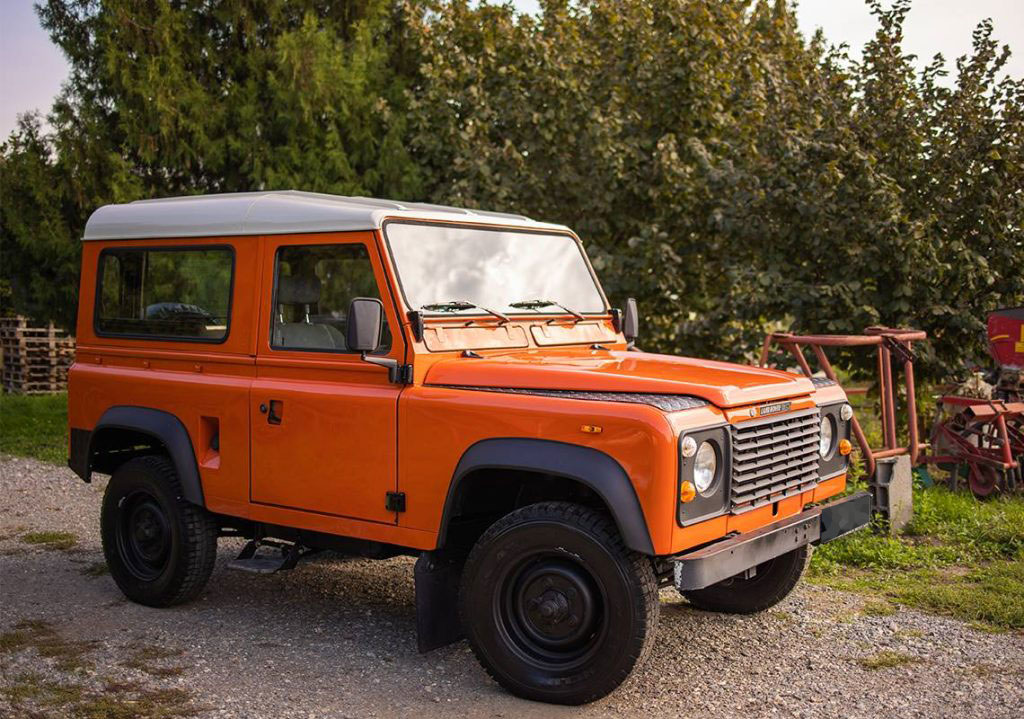 LAND ROVER 90 – Classic Cars Collection